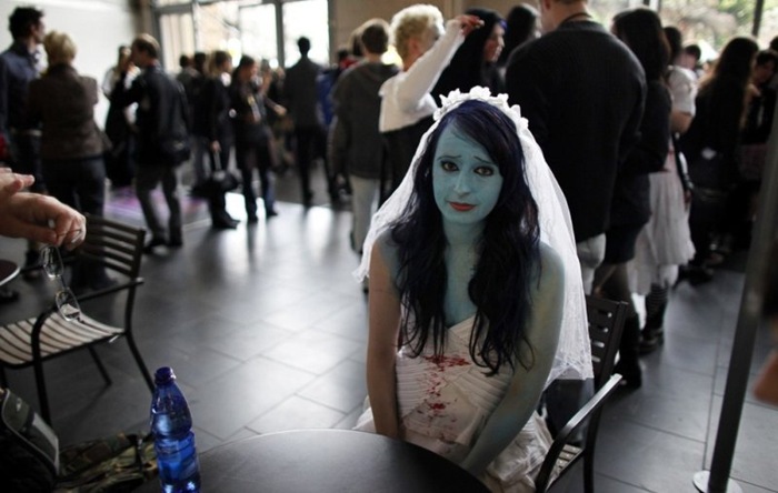 Zombie Parade in Frankfurt, Germany | Amusing Planet